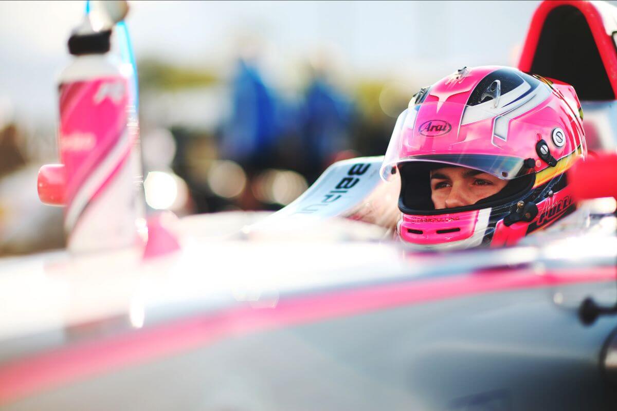 Abbi Pulling returns for 2021 title challenge with JHR - Motorsport UK